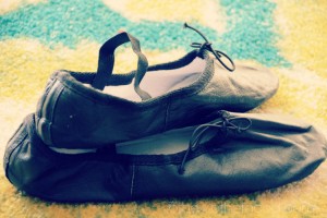 Linge Shoes: Colorful Ballet Shoes for Everyday - To the Motherhood ...