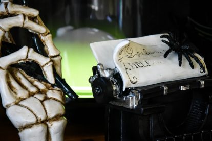 Give Your Haunt a Spooktacular Makeover with Philips Hue